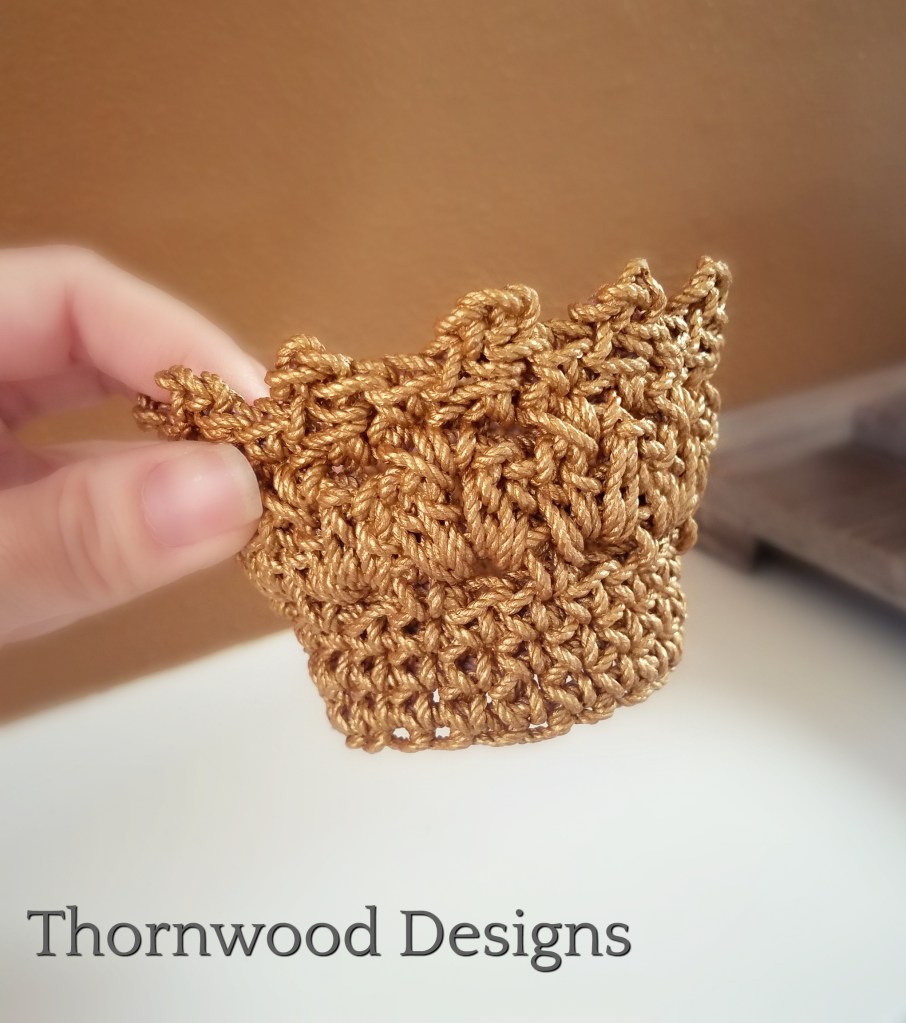 Crochet Mini Crown Pattern FREE – Thornwood Designs Crochet